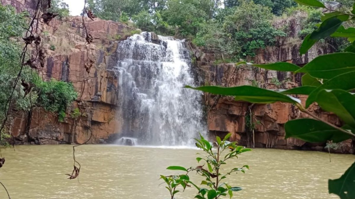 Barbil: রামধনু ঝরনা দেখতে চান, সপ্তাহান্তের ছুটিতে চলে আসুন বারবিল ...