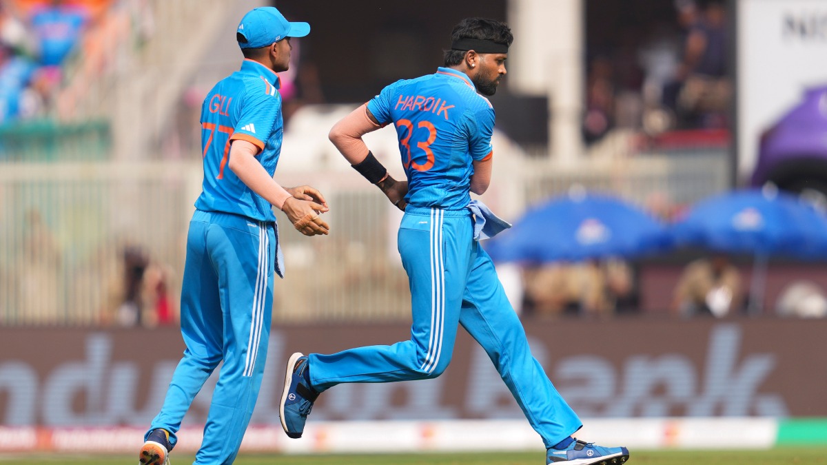 ICC CWC 2023: হার্দিকের তুকতাক, ধরাশায়ী ইমাম! বল নিয়ে মন্ত্রপাঠেই কি ...