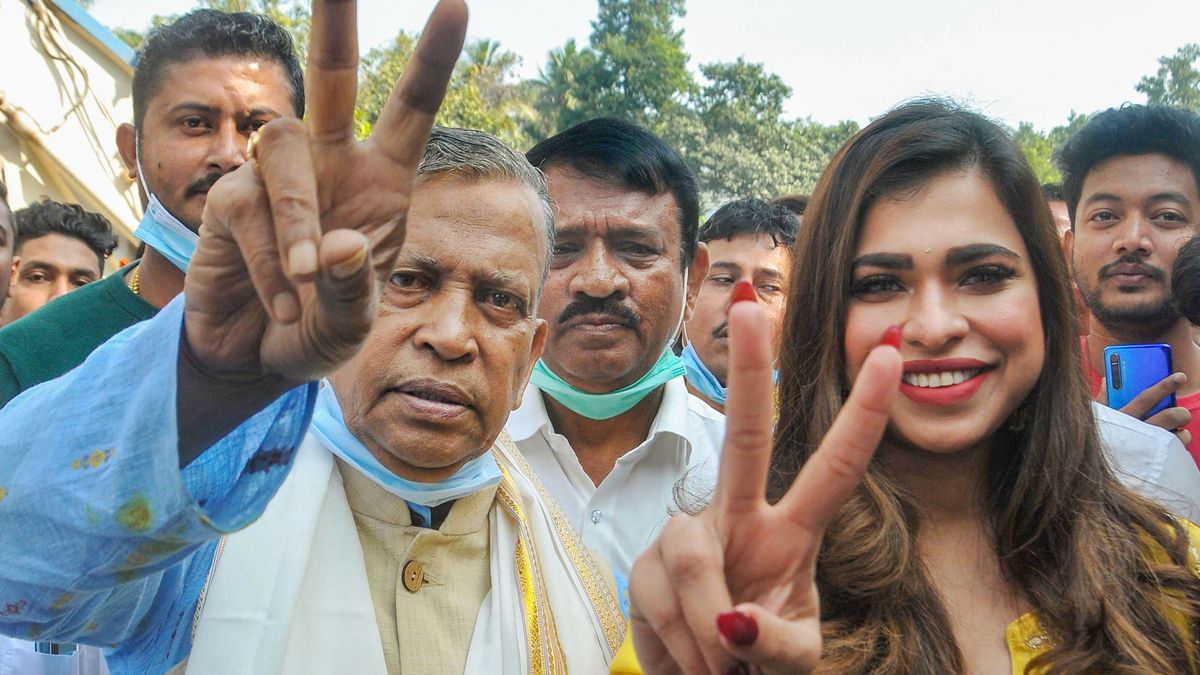 Paresh Pal: বিজেপি কর্মী হত্যা মামলায় পরেশ পাল সহ ১৮ জনের নাম সিবিআই চার্জশিটে | অভিজিৎ সরকার ...