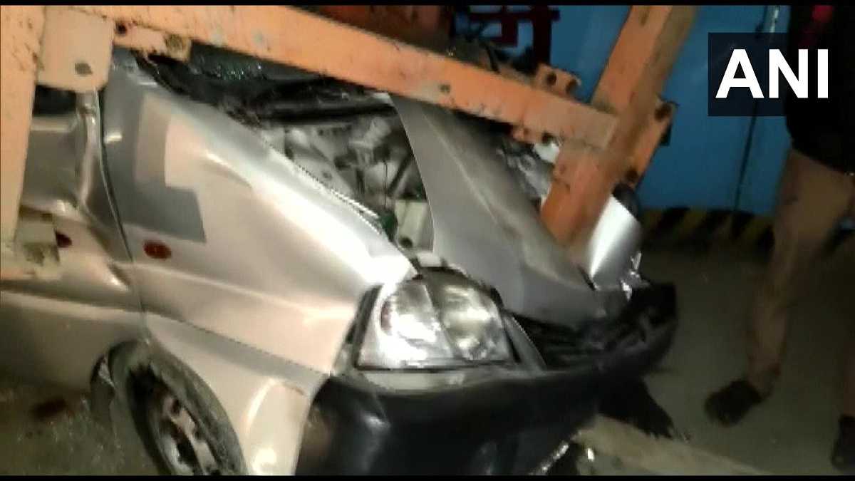 Delhi Metro Accident : નિર્માણાધીન શટરનો પડતા એક ઘાયલ, ઘટના સ્થળે ...