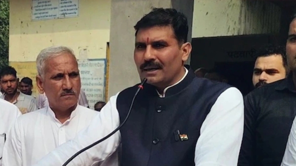 Video : સરપંચને બોલાવો, મને પણ થોડી ફિલિંગ છે, બીજેપી MLA ની ગંદી હરકત ...