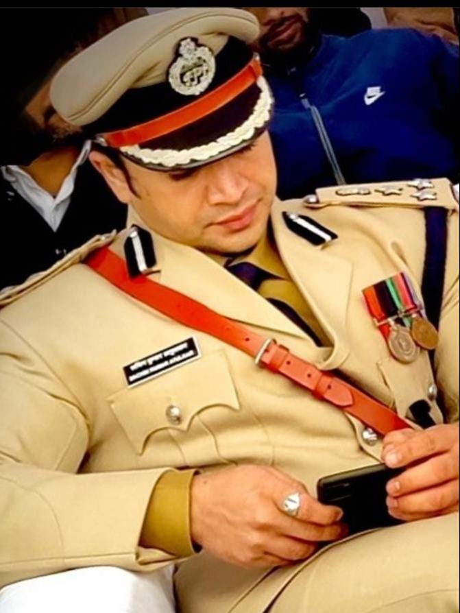 जानिए भोपाल के ACP सचिन अतुलकर के बारे में, कैसे बने IPS