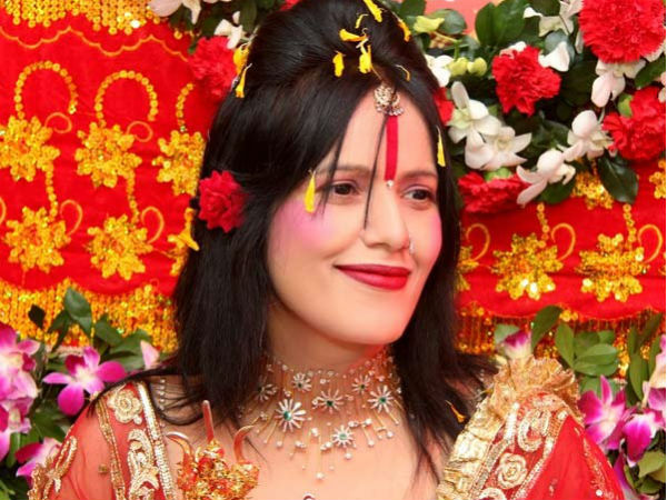 Radhe Maa's Biography: सुखविंदर से देवी तक राधे मां की लाइफ हिस्ट्री ...