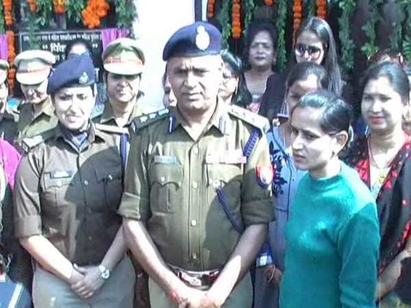 महिला IPS की पहल पर कानपुर में महिलाओं के लिए पहली 'पिंक' चौकी, तुरंत मिलेगा न्याय | ips raveena ...