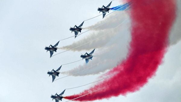 ड्रोन से जेट तक, चीन का दुनिया के सामने शक्ति प्रदर्शन, एयरशो में लॉंच ...