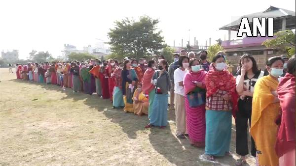 Manipur Election: मणिपुर के करोंग में सुरक्षाबलों की गोली से शख्स की ...