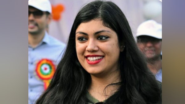 Medha Roopam : हापुड़ DM बनते ही एक्शन में आईं IAS मेधा रूपम, Join करते ...