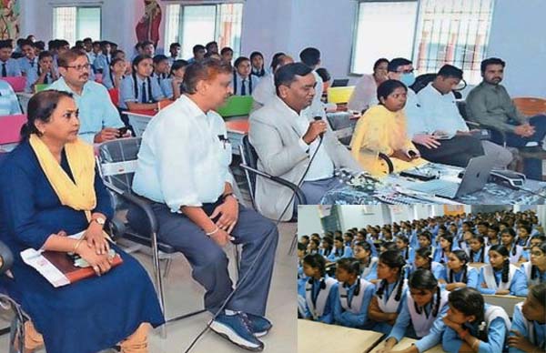राजनांदगांव : ऑनलाइन कोचिंग से बोर्ड की बाउंड्री करेंगे पार, सरकारी ...