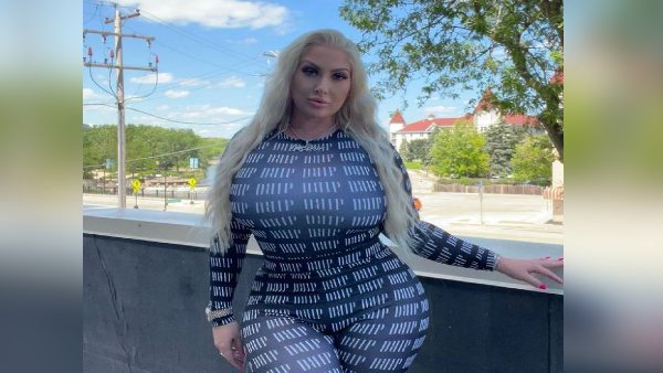 प्यार पाने के लिए प्लास्टिक सर्जरी पर खर्च किए 40 लाख रुपए, ब्वॉयफ्रेंड तो दूर इंसान तक मानने को ...