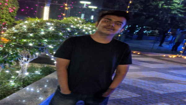 जयपुर के नीरज शर्मा को फेसबुक ने क्यों दिया 38 लाख का इनाम, जानिए पूरी ...