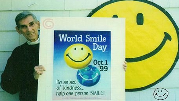 कौन थे वो शख्स, जिनकी वजह से मनाया जाता है World Smile Day, स्माइली फेस ...