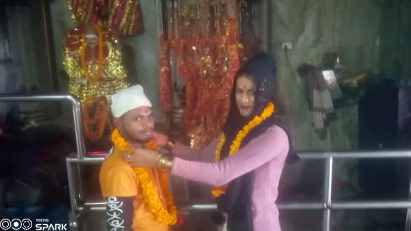 किन्नर को दिल दे बैठा 24 साल का युवक, I LOVE YOU बोलकर रचा ली शादी ...