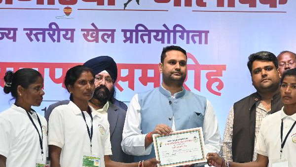 छत्तीसगढ़िया ओलंपिक का हुआ रंगारंग समापन, 14 पारंपरिक खेल की हुई ...