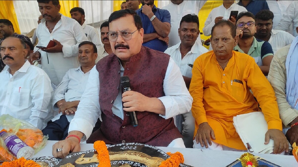 कौन हैं बिहार के मंत्री सुरेंद्र यादव, जिनके सेना पर बयान से मचा बवाल ...