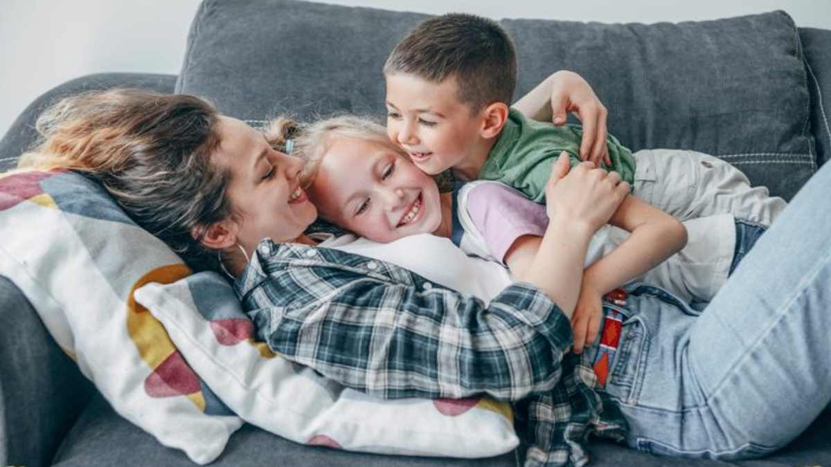 Parenting Tips: वो 5 बातें जो बच्चों का जीवन बनाएंगी बेहतर, पैरेंट्स को करने होंगे ये काम ...