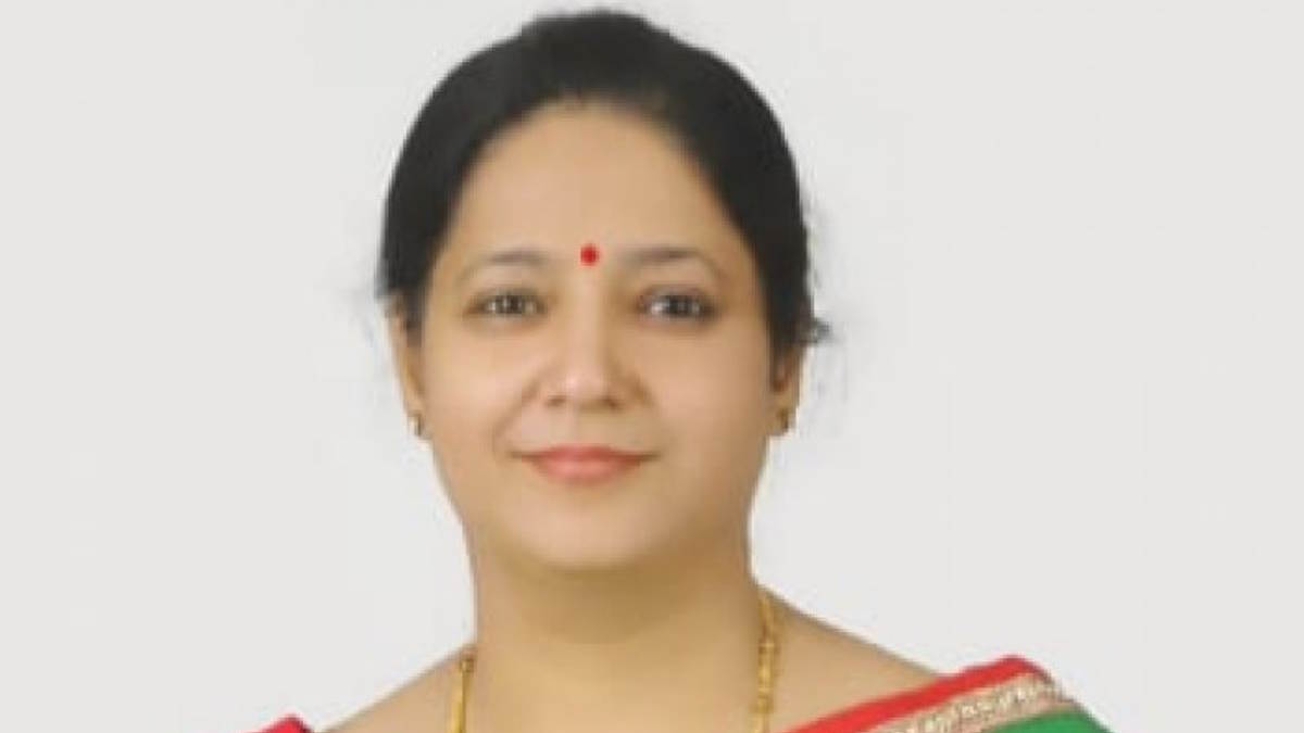 UP Nikay Chunav 2023: सपा प्रत्याशी Vandana Vajpai हैं करोड़पति,24 लाख का गोल्ड और एक गैस एजेंसी ...