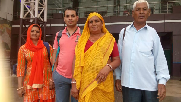 Sanjay Thori Success Story: वो फौजी जो रिटायमेंट के बाद छह बार लगा ...