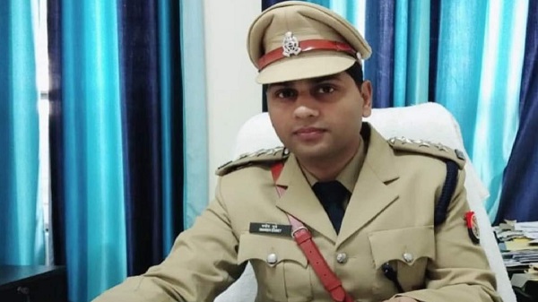 कमांडेंट मनीष दुबे: सस्पेंड होते ही से छिन जाएंगी ये 11 सुविधाएं, कई ...