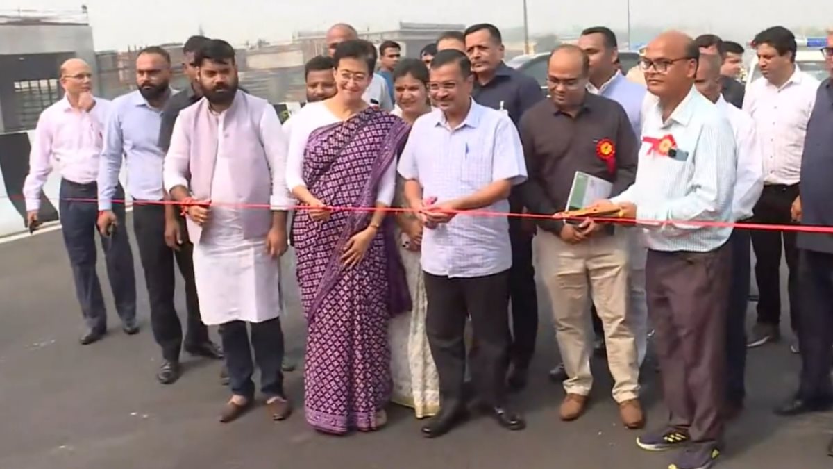सराय काले खां पर जनता के लिए आज से शुरू हुआ फ्लाईओवर, सीएम केजरीवाल ने ...