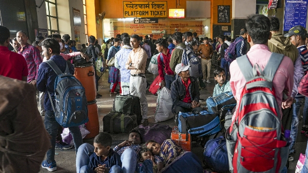 Indian Railways: ट्रेनों में कंफर्म टिकट की गारंटी, जानें क्या है रेलवे का मेगा प्लान | Indian ...