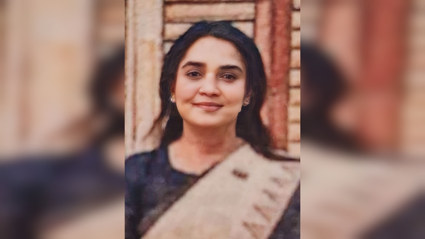 Nidhi Meena RAS: IAS पति की मौत के बाद पत्‍नी बनी टॉपर, पूर्व मंत्री की ...