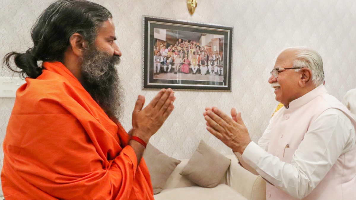 स्वामी रामदेव को सीएम मनोहर लाल खट्टर ने दी जन्मदिन की बधाई | Manohar ...