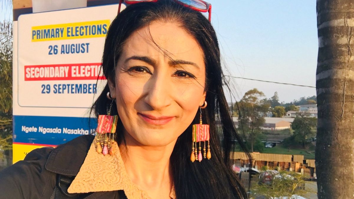 भारत के खिलाफ सिर्फ उगलती है जहर.. प्रोफेसर निताशा कौल एयरपोर्ट से ही ...