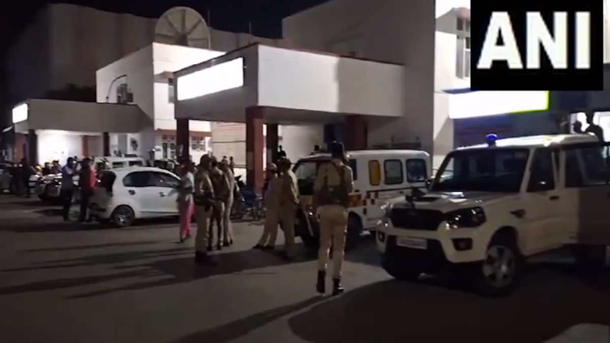 J&K: कठुआ में पुलिस और बदमाशों के बीच भिड़ंत, 1 गैंगस्टर ढेर, PSI शहिद ...