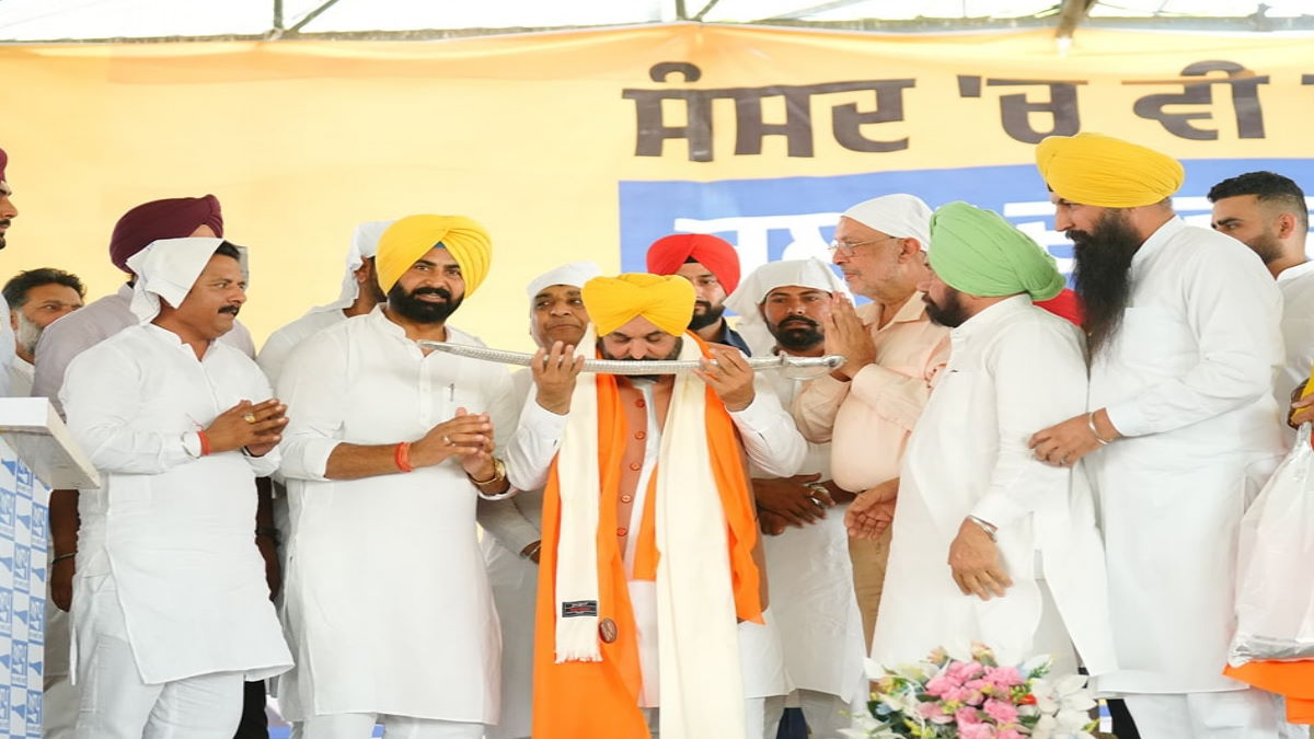 सीएम भगवंत मान ने पटियाला से AAP प्रत्याशी डॉ. बलबीर सिंह के समर्थन में ...