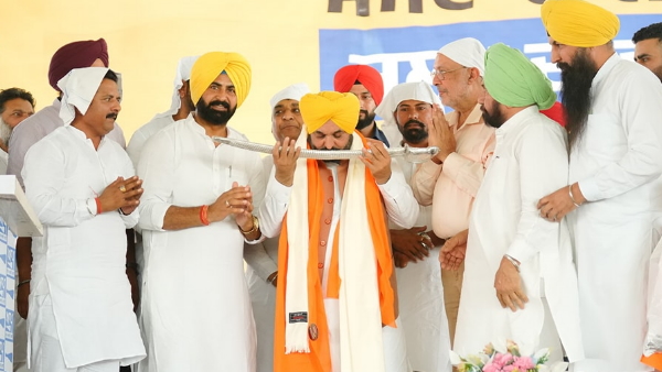सीएम भगवंत मान ने पटियाला से AAP प्रत्याशी डॉ. बलबीर सिंह के समर्थन में ...