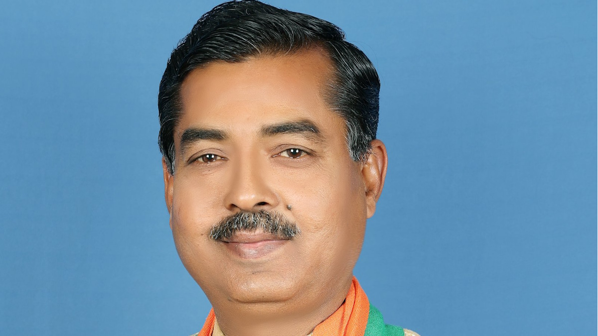 उत्तराखंड: सीएम पुष्कर सिंह धामी ने विधायक आदेश चौहान को दी जन्मदिन की ...