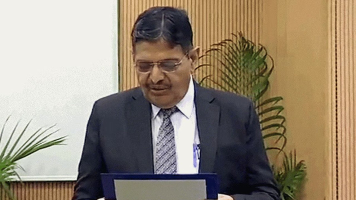 कौन हैं NTA के मौजूदा चेयरमैन? जानिए कहां तक की है पढ़ाई, कब और कहां से ...