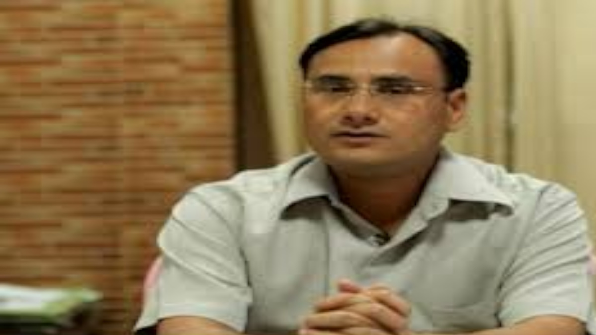 जानिए कौन हैं उत्तराखंड कैडर के IAS अधिकारी अमित सिंह नेगी, जिन्हें पीएमओ में मिली अहम ...