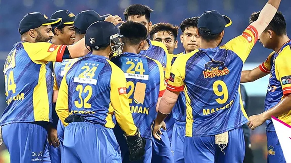 DPL में प्रिंस यादव ने हैट्रिक लेकर रचा इतिहास, ऐसा काम करने वाले बने पहले खिलाड़ी | Purani ...