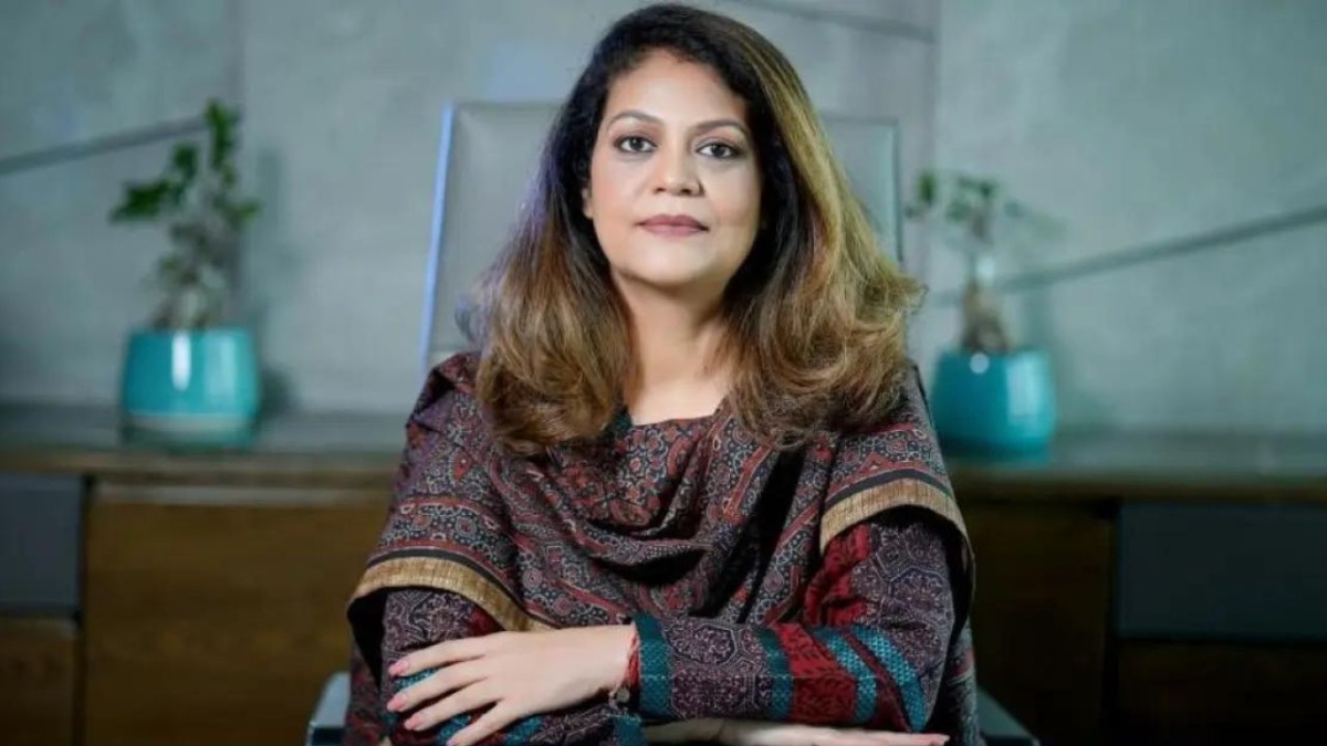 Rashmi Saluja: कौन हैं REL की एग्जीक्यूटिव चेयरपर्सन रश्मि सलूजा ...