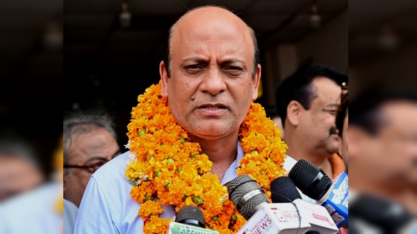 बड़खल के नए MLA धनेश अदलखा की चेतावनी, बोले-'सीवरेज की समस्या का समाधान ...