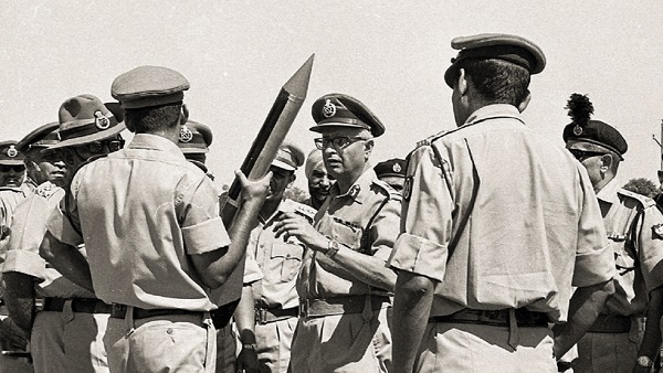 कब और कैसे हुई थी BSF की स्थापना? सीमा सुरक्षा से लेकर LOC पर भी रहते ...