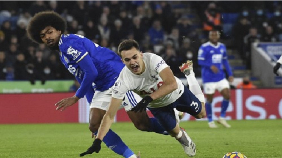 Hamza Choudhury: बांग्लादेश की राष्ट्रीय फुटबॉल टीम में हमजा चौधरी की ...