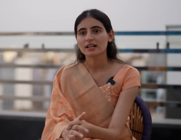 सबसे खूबसूरत IAS Srishti Dabas की सक्‍सेस स्‍टोरी, मां के संघर्ष को ...