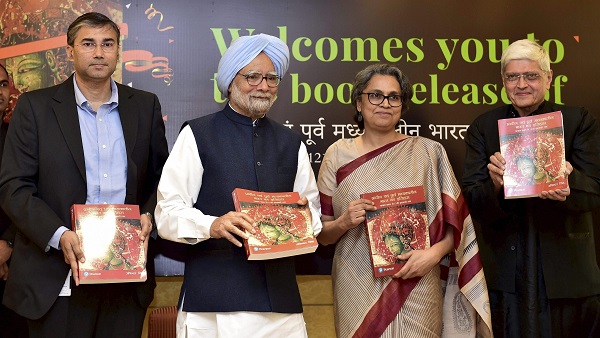 अपने पीछे पत्नी और 3 बेटियों को छोड़ गए हैं मनमोहन सिंह, दामाद हैं IPS ...