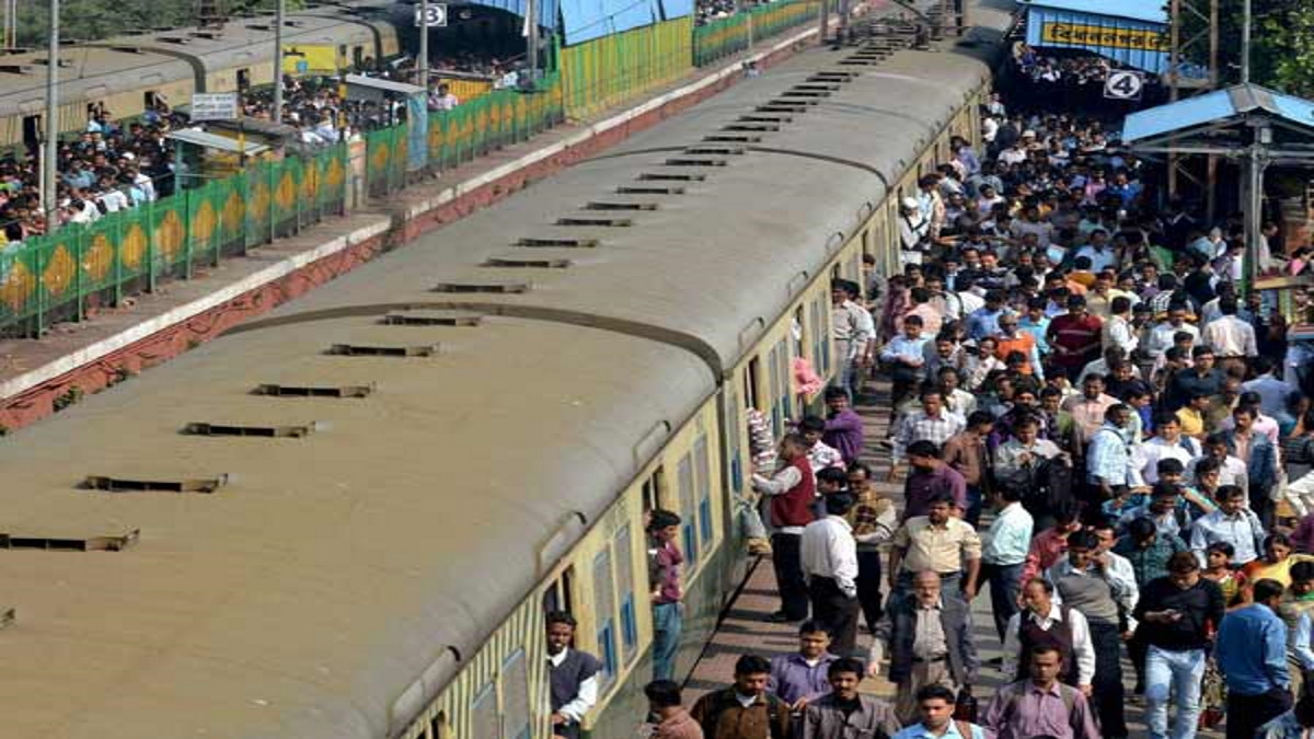 Maha Kumbh 2025: महाकुंभ को लेकर Indian Railway का बड़ा फैसला, यूपी के इन 6 जिलों को जोड़कर ...