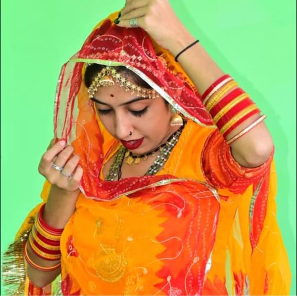 Janvi Modi Instagram: अचानक गायब हुई सोशल मीडिया इन्फ्लुएंसर जानवी मोदी ...