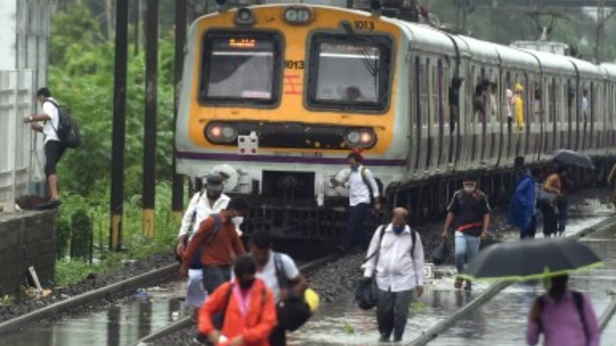 Mumbai Local Train Update: मुंबई लोकल ट्रेन का 5 मार्च का है शेड्यूल? जानें किस रूट पर सेवाएं ...