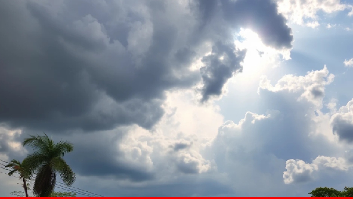 Weather Alert UP: मौसम ने ली करवट, कई जिलों में गरज-चमक के साथ बारिश और ओलावृष्टि का अलर्ट जारी ...