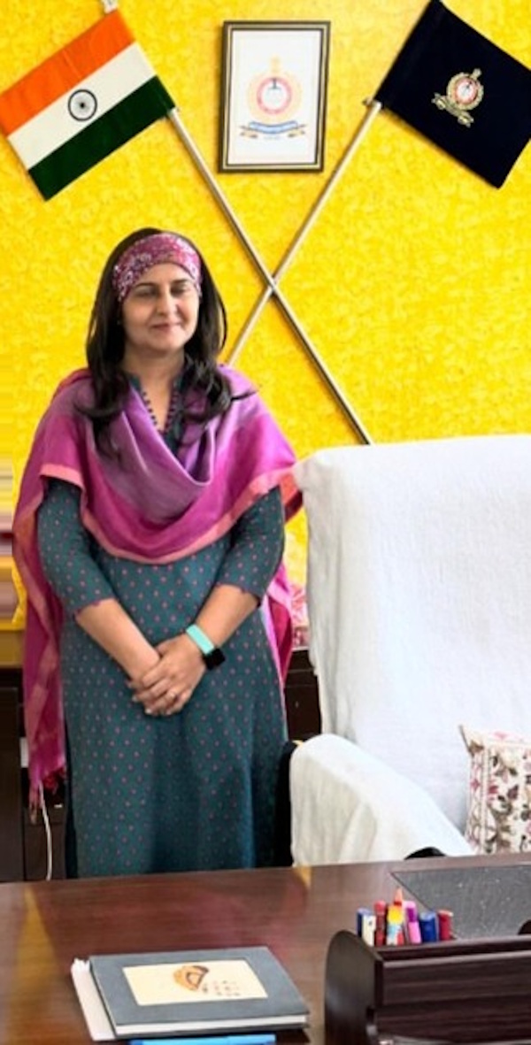 IPS Smiti Chaudhary: हरियाणा के अफसरों वाले परिवार ने खो दी आईपीएस बेटी ...