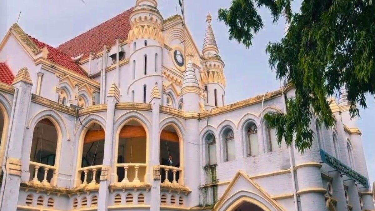 MP News: हाई कोर्ट खुद को सवर्ण, जिला कोर्ट को शूद्र मानता है, मध्य प्रदेश हाई कोर्ट की तीखी ...