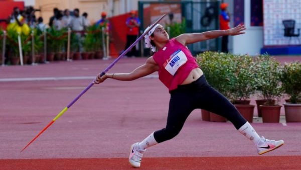नीरज की तरह फेंकती हैं भाला, कौन हैं अनु रानी जिन्होंने हासिल की 62 ...