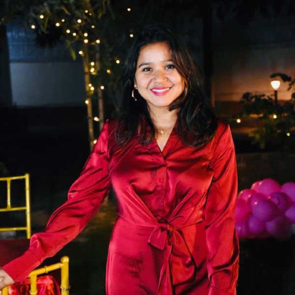 Assam की 'सरकारी गोल्डन गर्ल' Nupur Bora कौन है? घर से 2 करोड़ कैश-सोने के ढेर जब्त, CM सरमा ने ...