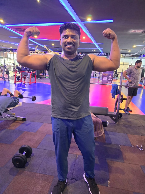 Love Story: इंजीनियरिंग करते-करते दे बैठे इस हरियाणवी को दिल, फिर पत्नी के चक्कर में बने IAS ...