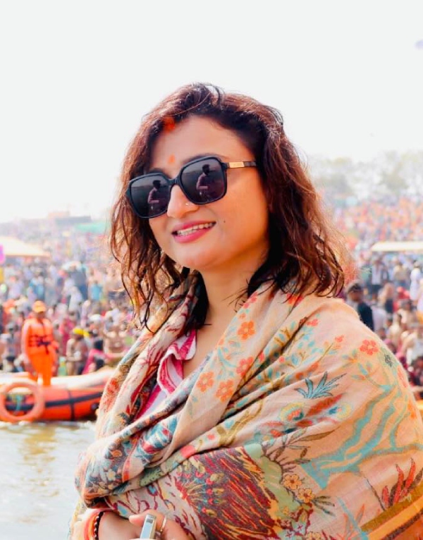 Love Story: नीतीश कैबिनेट में जैकपॉट वाले Deepak Prakash की पत्नी कौन? खूबसूरती में ऐश्वर्या भी ...